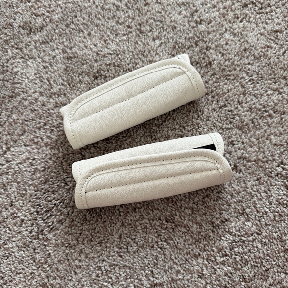 Bags | Kiniva Faux Leather Luggage Bogg Bag Handle Grip Holder | Poshmark